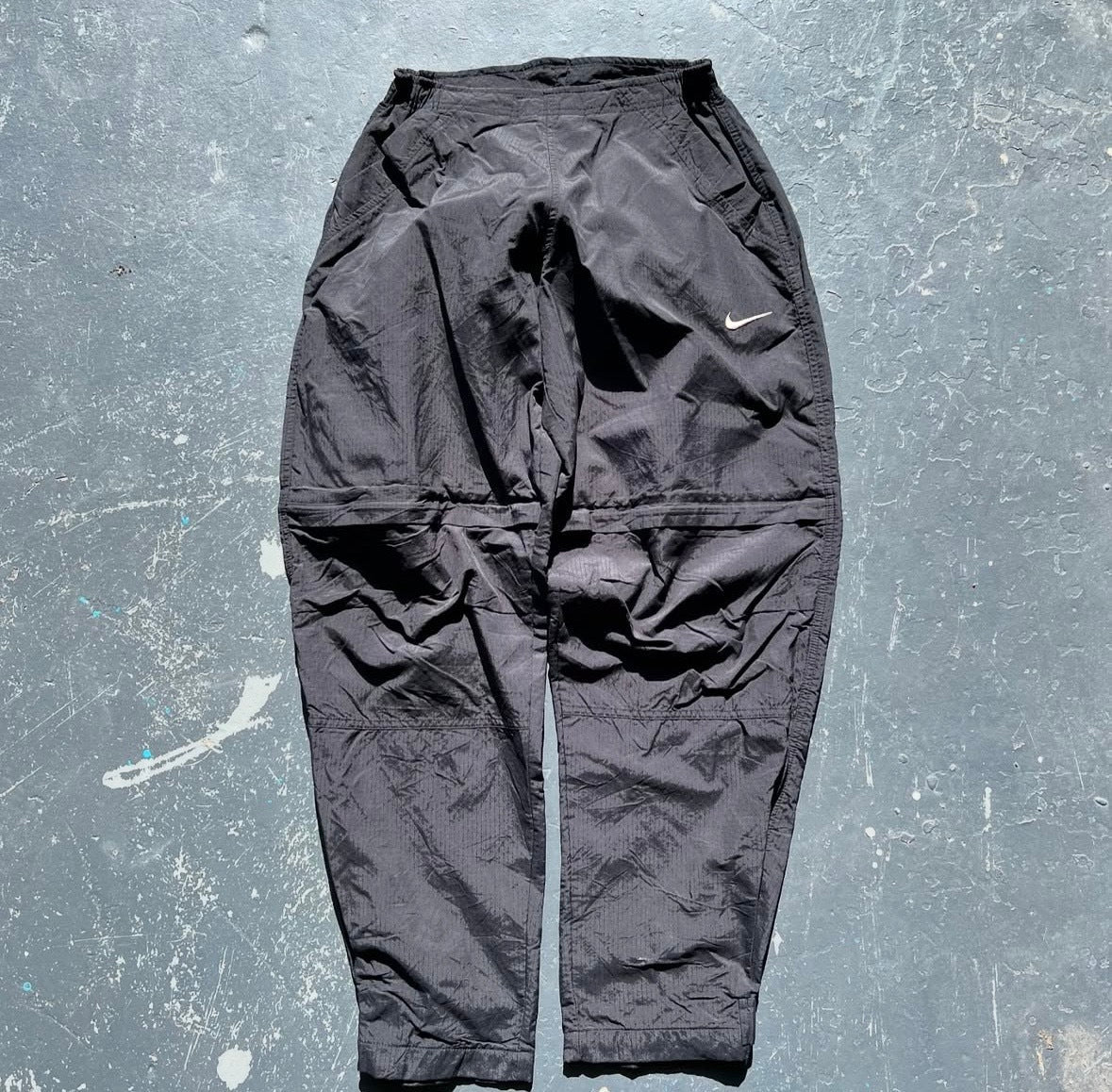 The Ultimate Guide to 90s Style Track Pants: Brands, and How to Wear T